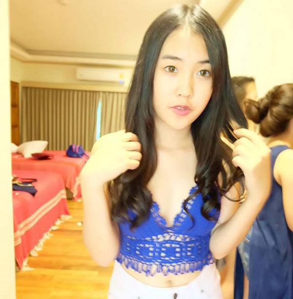 สวยใสระดับเน็ตไอดอล น้องพลอย ลูกสาวเท่ง เถิดเทิง
